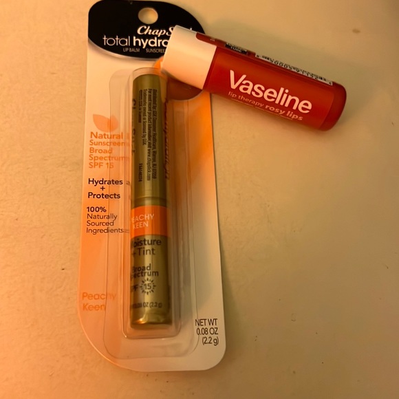Chapstick and Vaseline | Makeup | Vaseline And Chapstick Lip Balm Set Rosy Lips 2 Pack Set ...